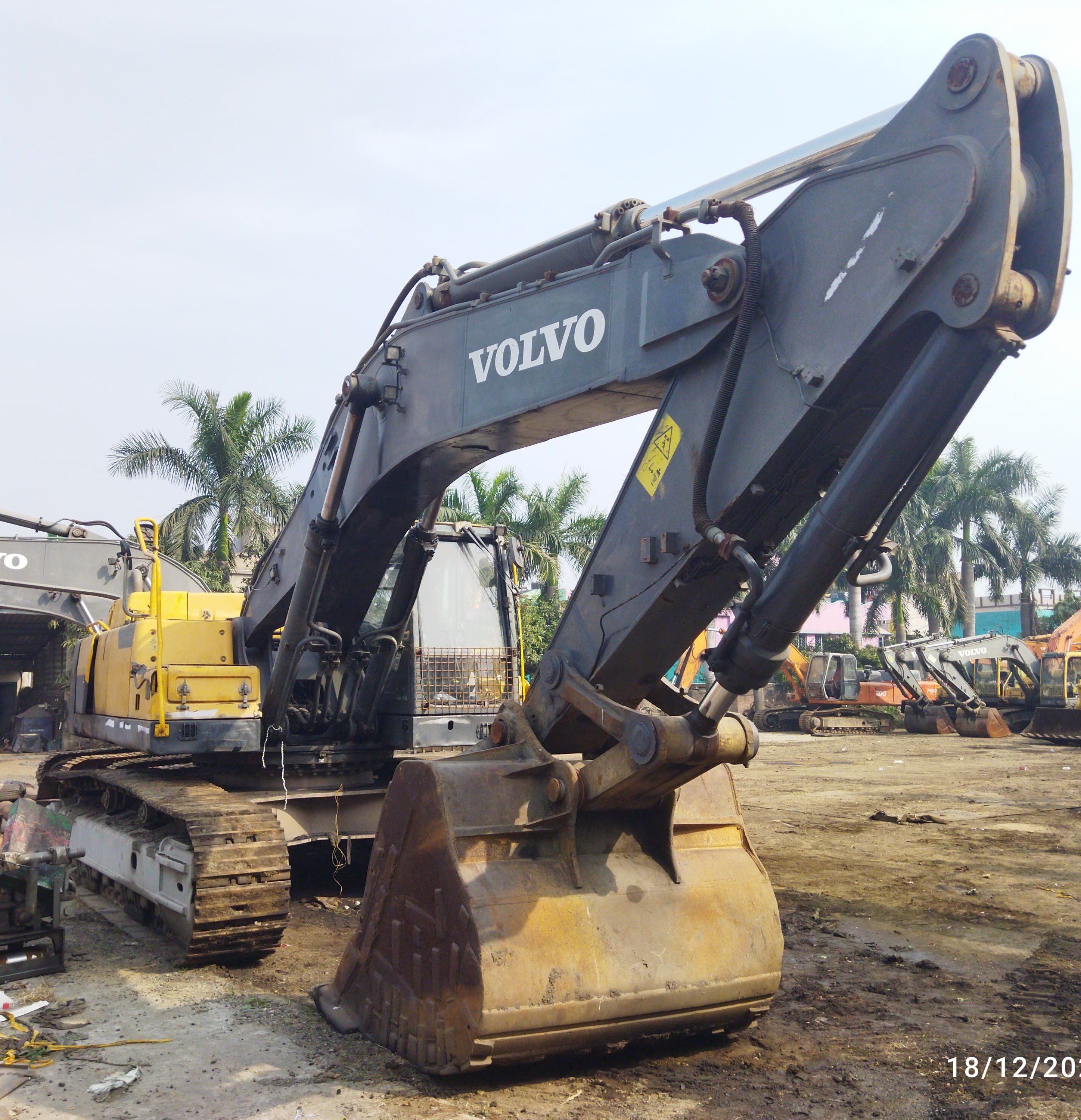 Your Trusted Marketplace For Heavy Equipments